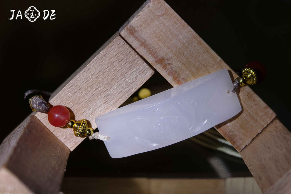 Adjustable Lotus Charm Bracelet | Unique Jade™