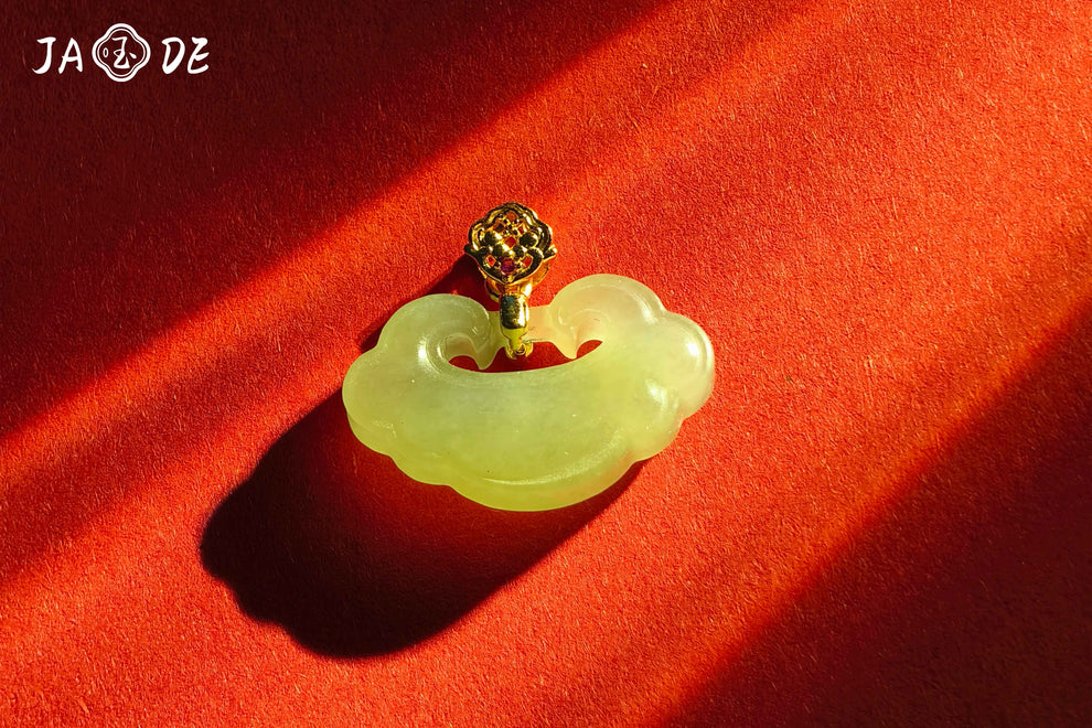 Hetian Jade Peace Lock Pendant | Unique Jade™